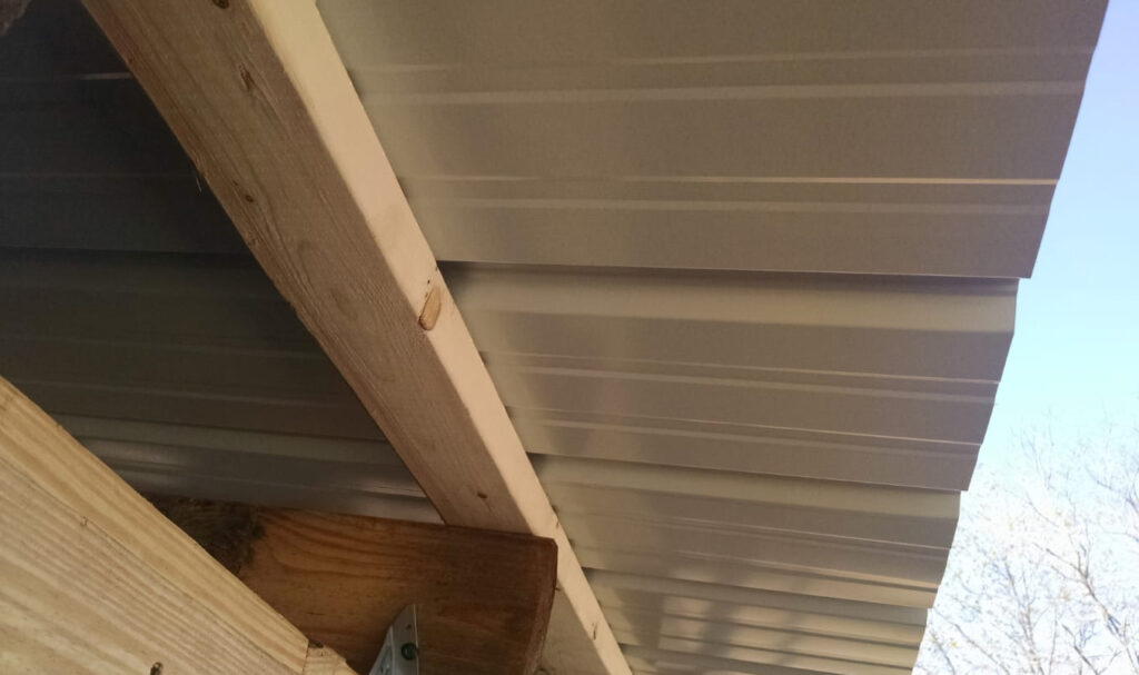 How Much Overhang on Metal Roof? - Natgeos